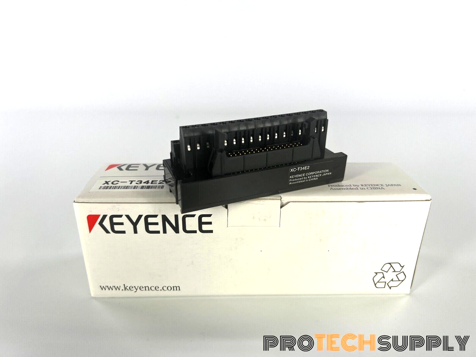 Keyence XC-T34E2 34-Electrode Converter Terminal Block NEW with WARRAN ...